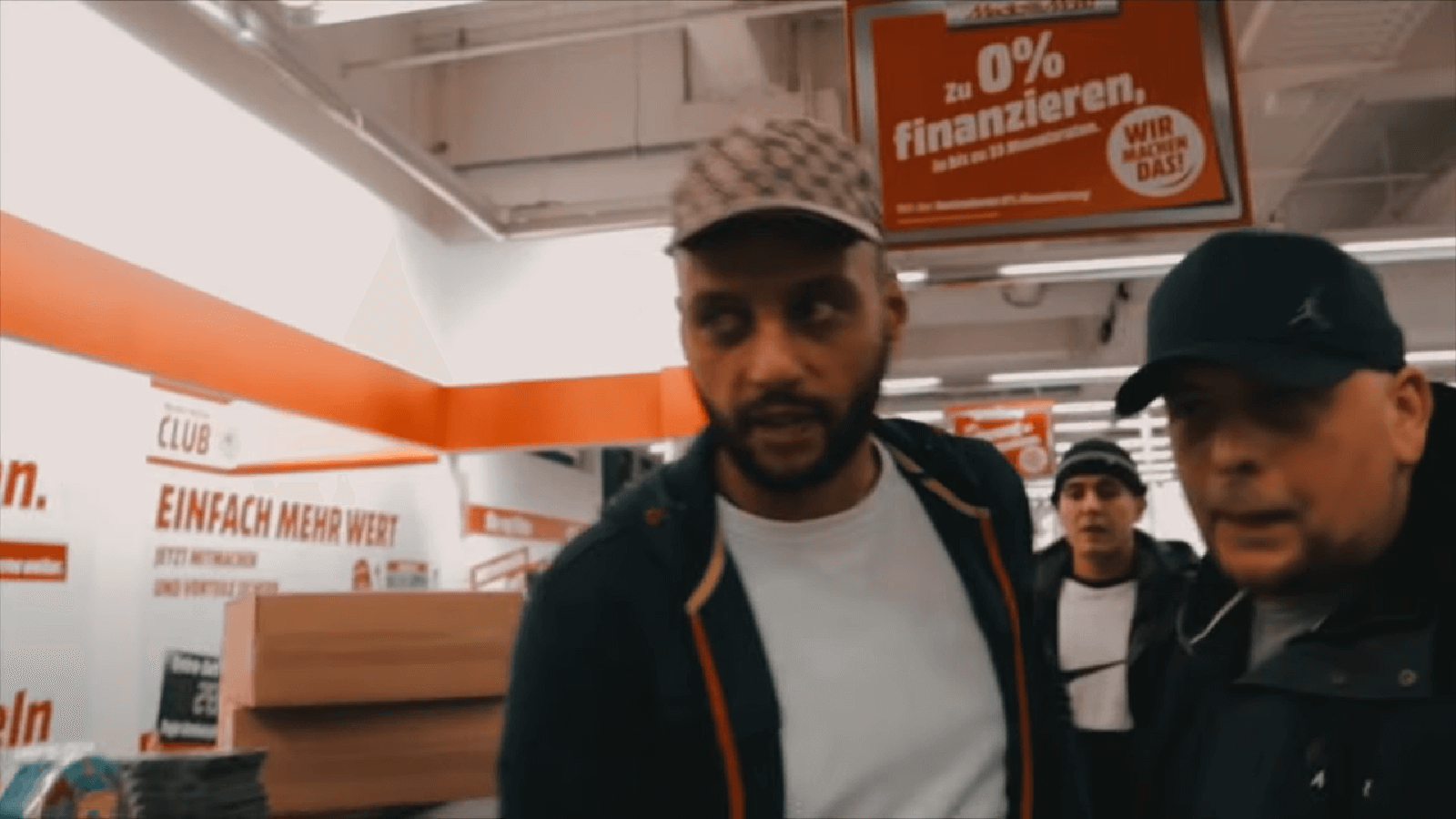 Celo, Abdi und Hanybal nehmen ein Kaufhaus auseinander! - Raptastisch