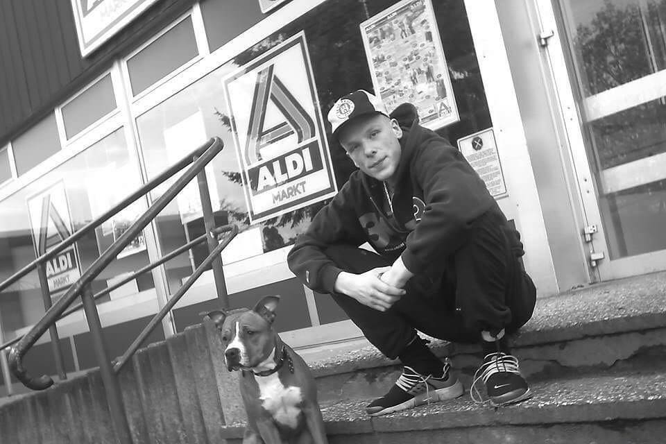 Wie Bonez MC 2006 mit 21 Jahren gerappt hat - Raptastisch