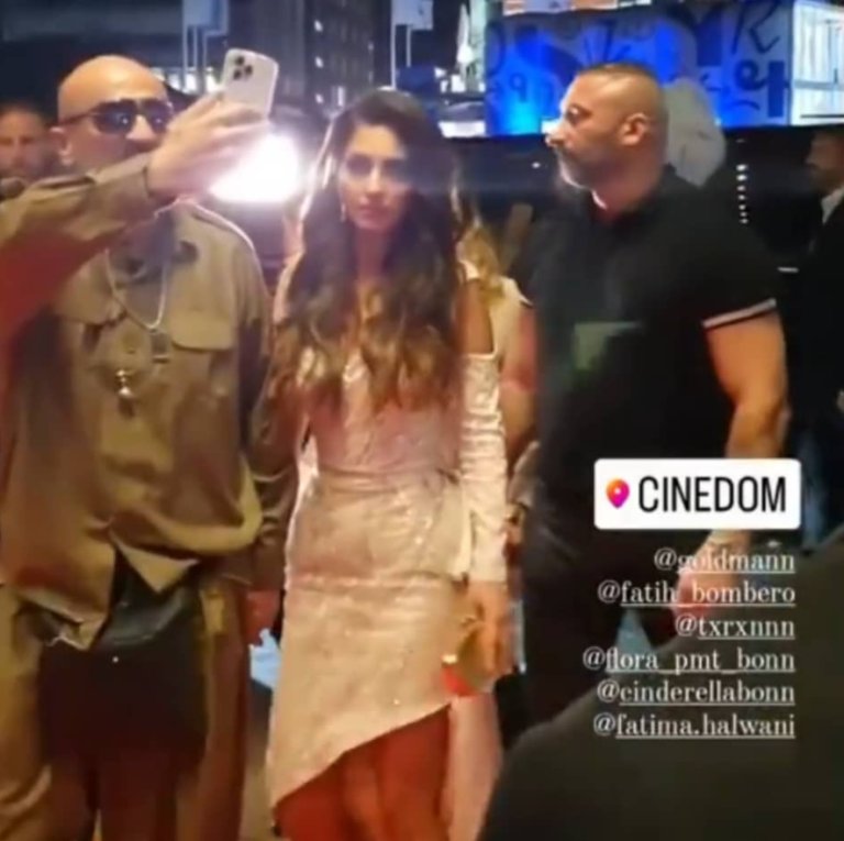 Rheingold-Premiere - Xatar zeigt sich zum ersten Mal mit seiner Frau ...